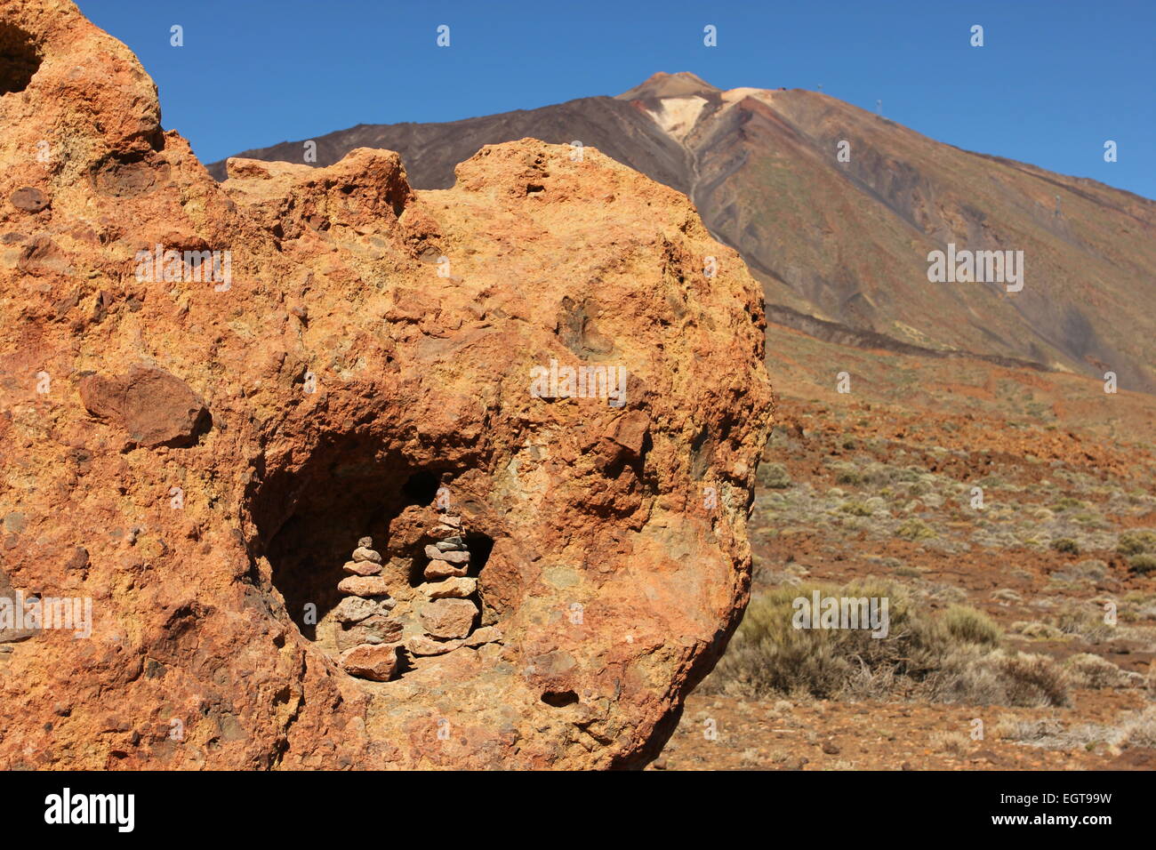 small cairns rock niche pile of stones teide national park landscape ...