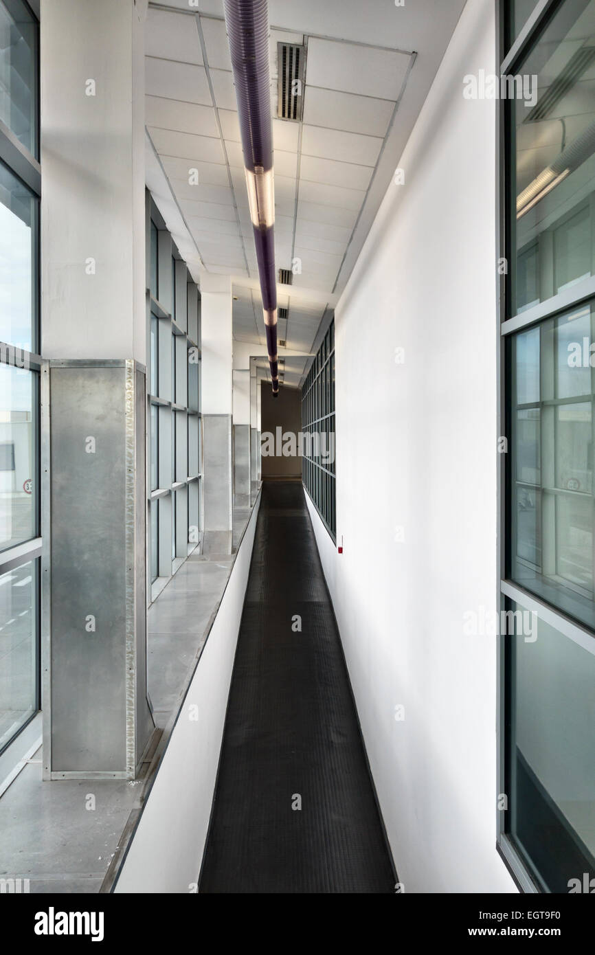 A corridor in the departures lounge at Pisa airport, Italy Stock Photo ...