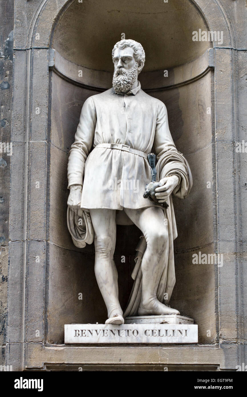 A 19c statue of the 16c sculptor Benvenuto Cellini outside the Uffizi ...