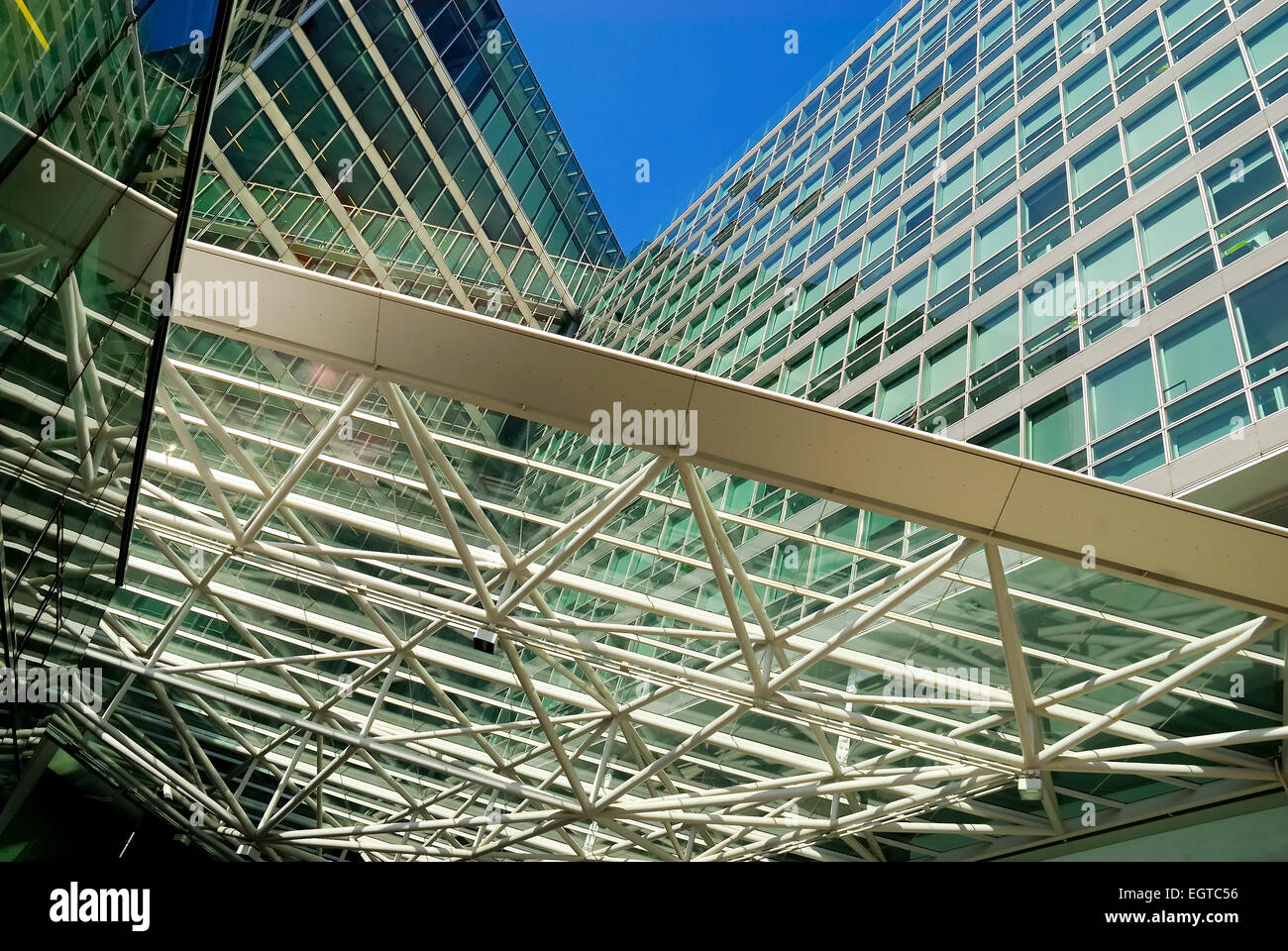 Vic vienna international center hi-res stock photography and images - Alamy