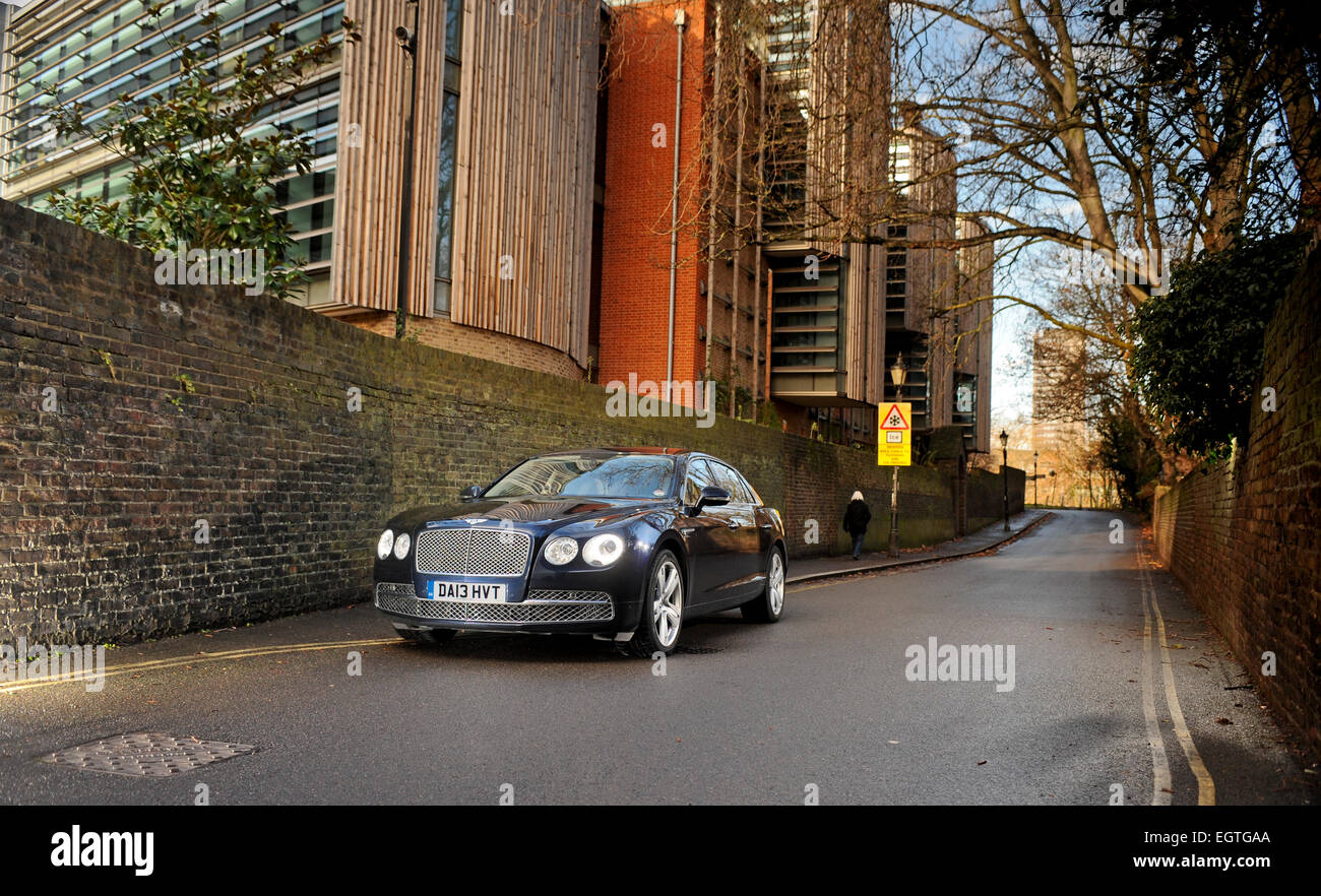 Bentley Flying Spur Luxury British car Stock Photo - Alamy
