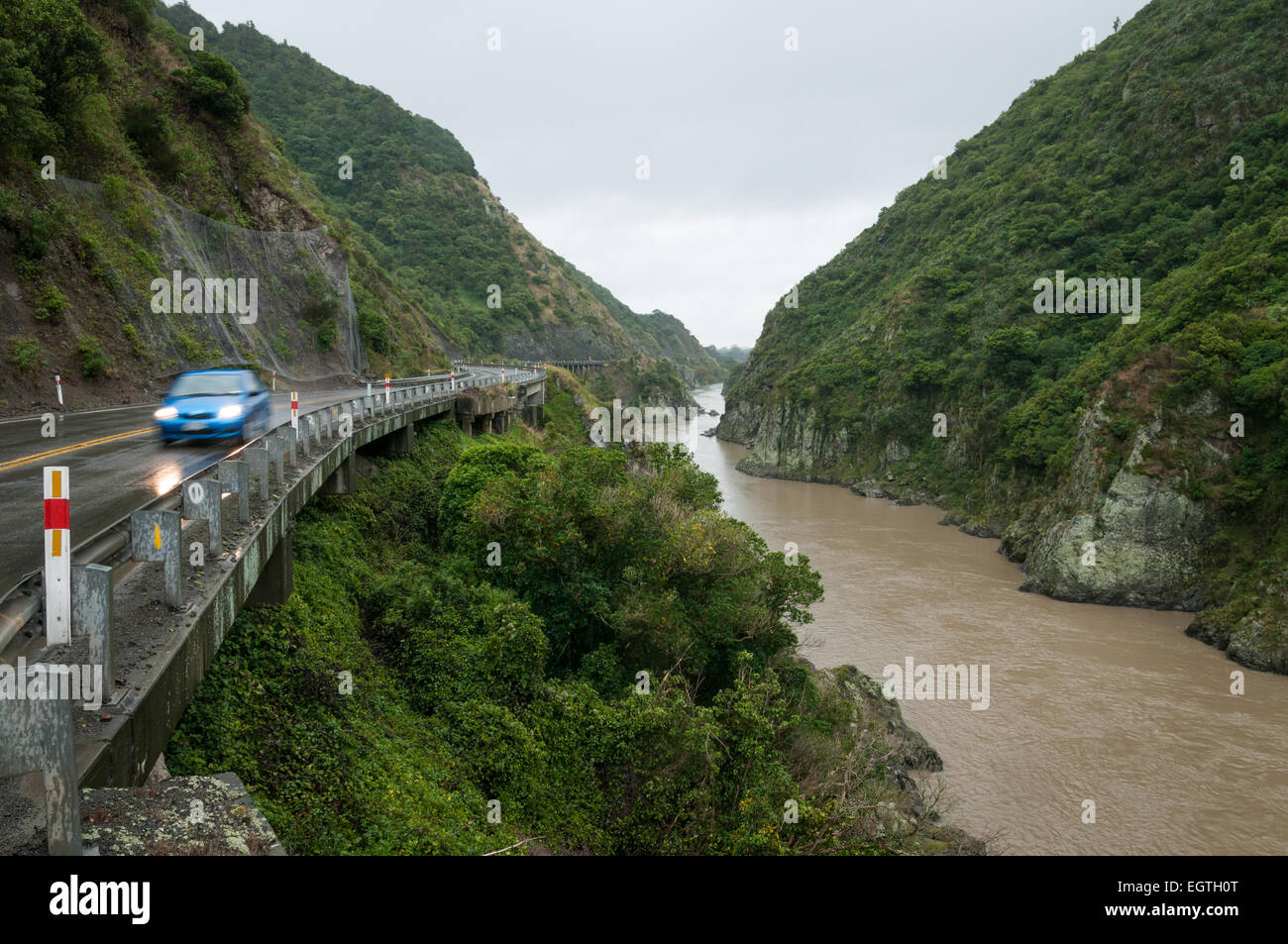 Manawatu River gorge, State Highway 3, Napier Road, North Island, New ...