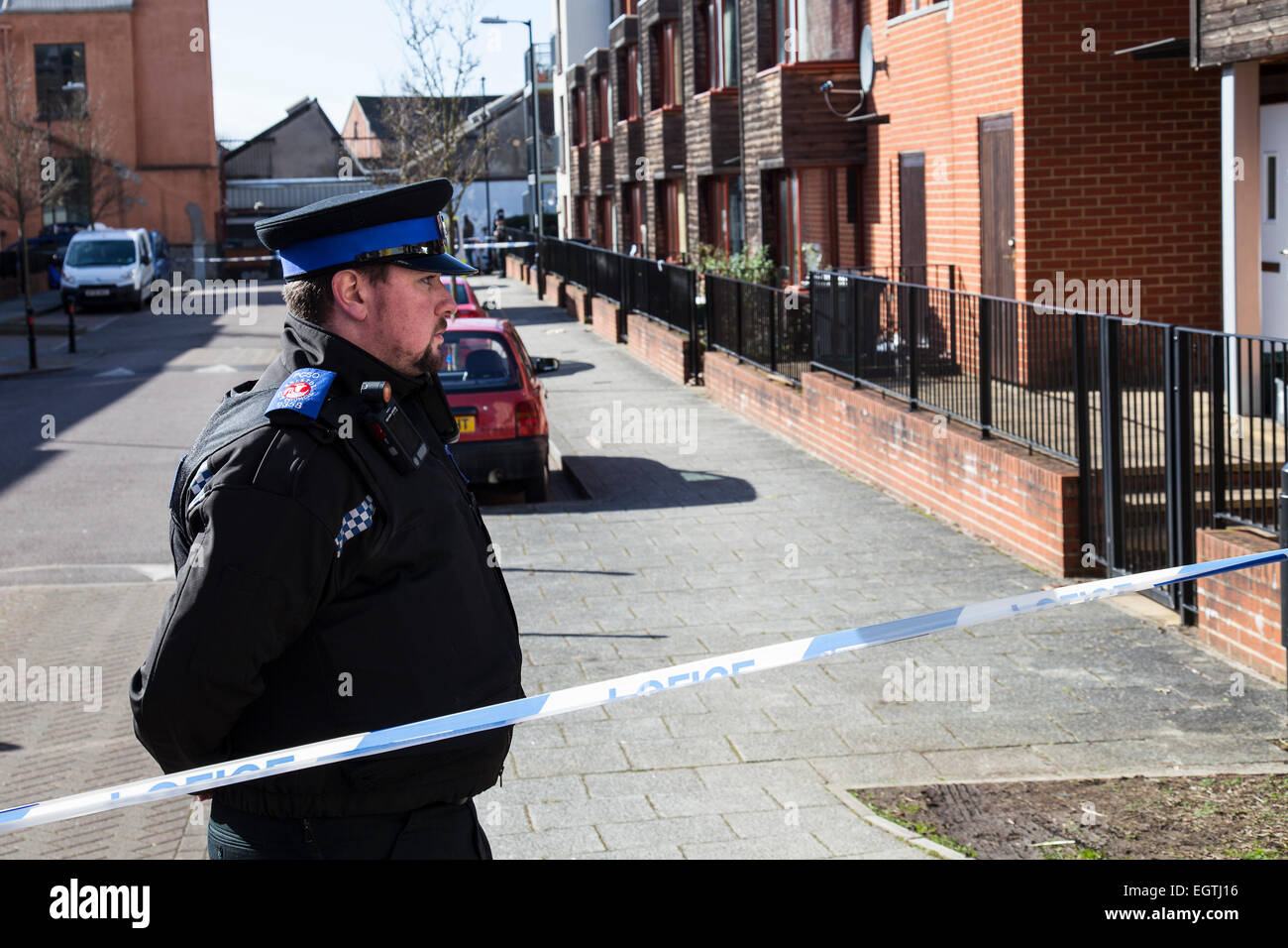 Police searching a house uk hi-res stock photography and images - Alamy