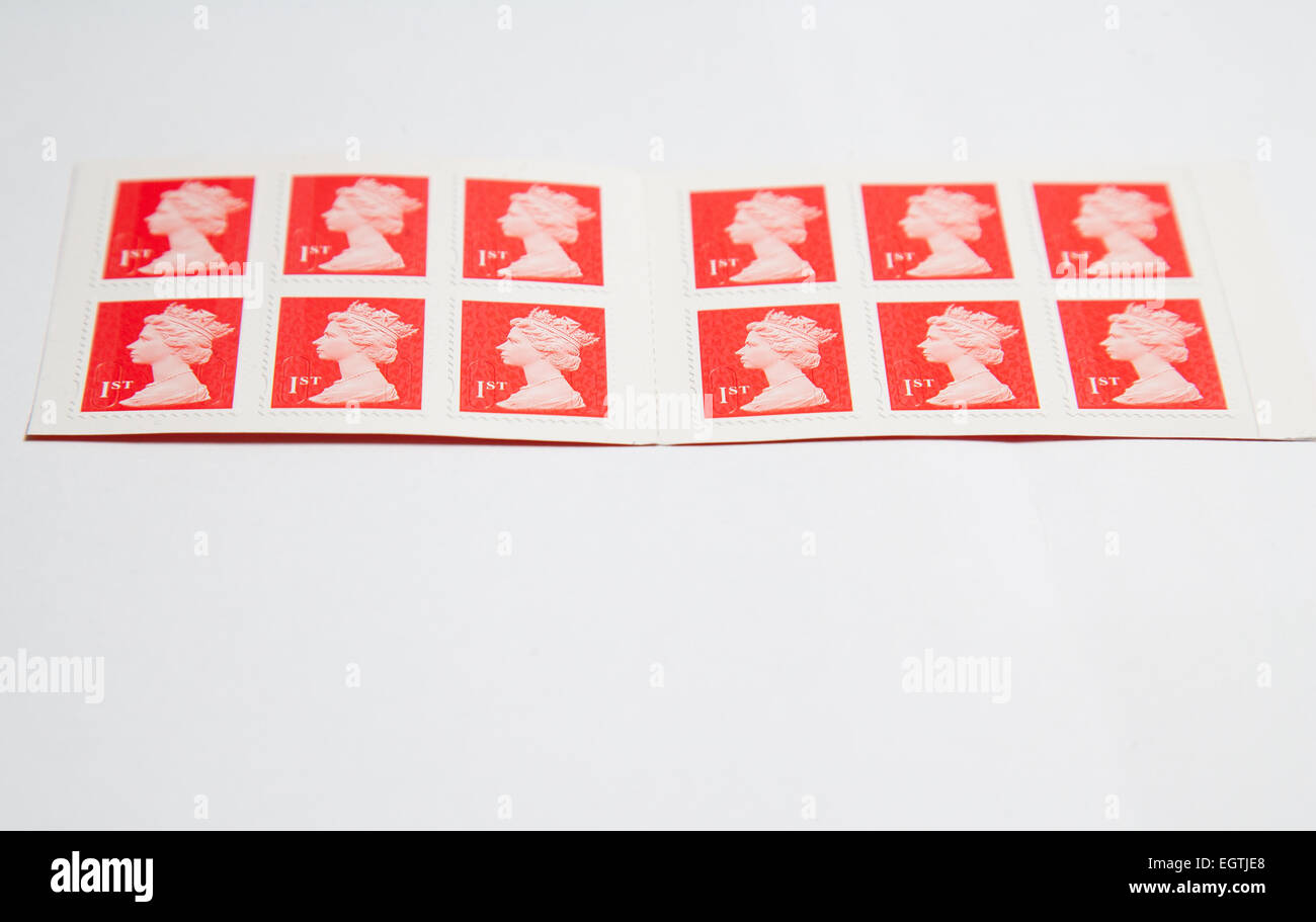 Uk first class stamps hi-res stock photography and images - Alamy