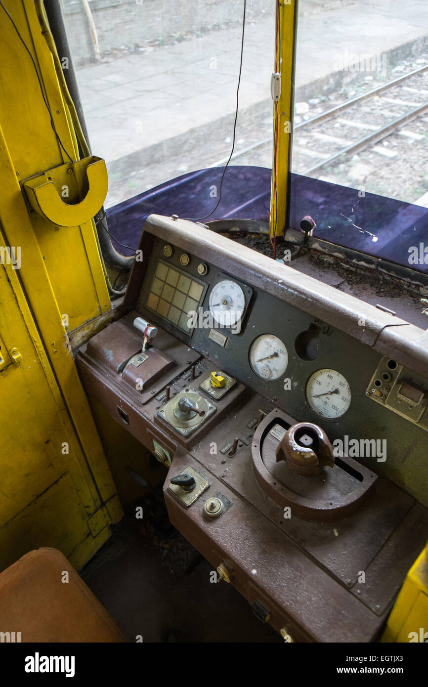 Train drivers cabin hi-res stock photography and images - Alamy
