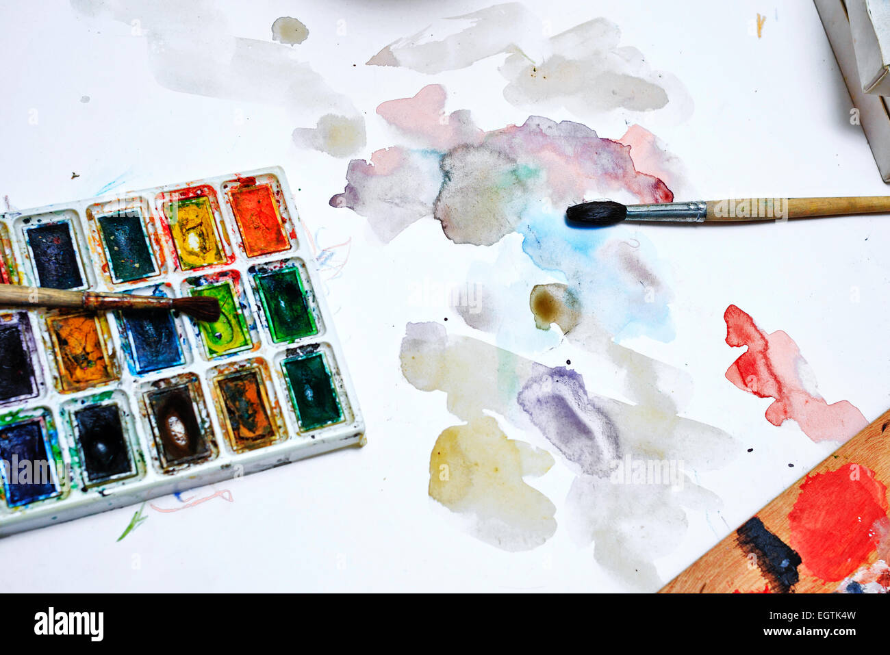 Brush and watercolor paint on paper Stock Photo - Alamy