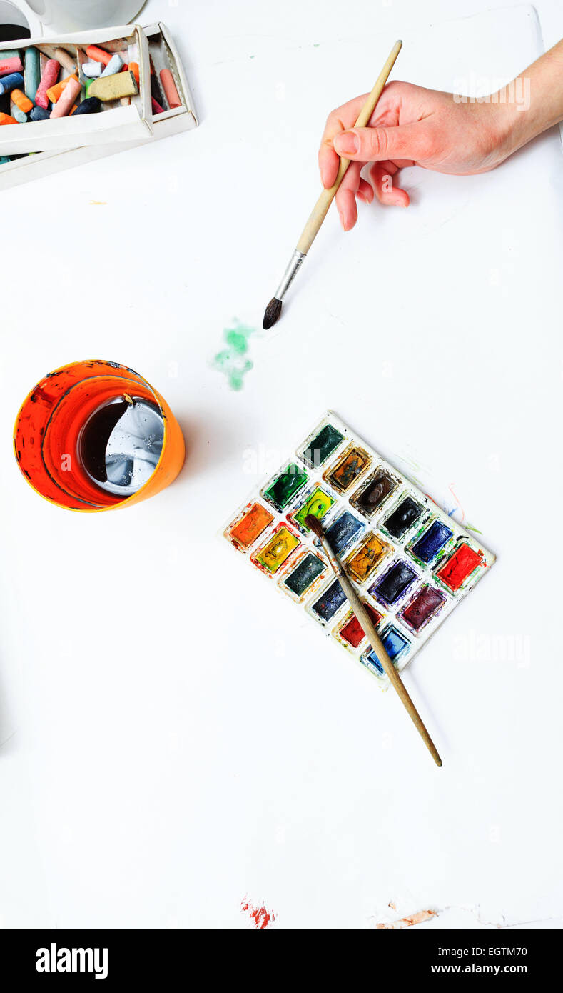 Artist's hand draw watercolor Stock Photo - Alamy