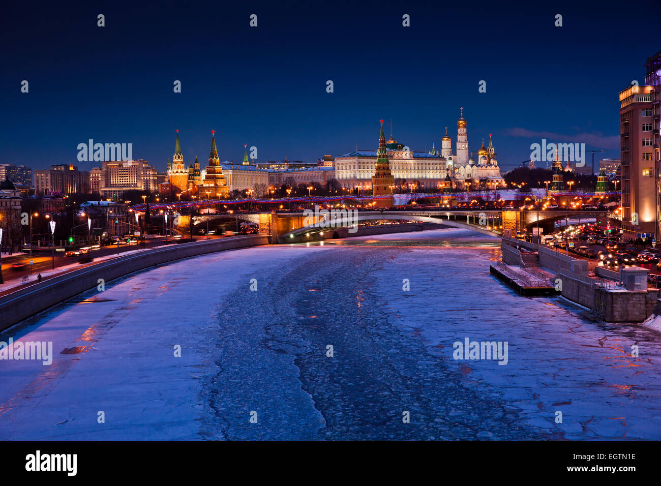 Moscow River and Kremlin in winter, night view Stock Photo - Alamy