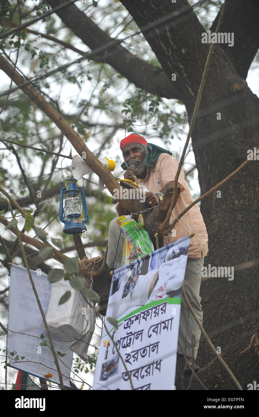 Tree fire in bangladesh hi-res stock photography and images - Alamy