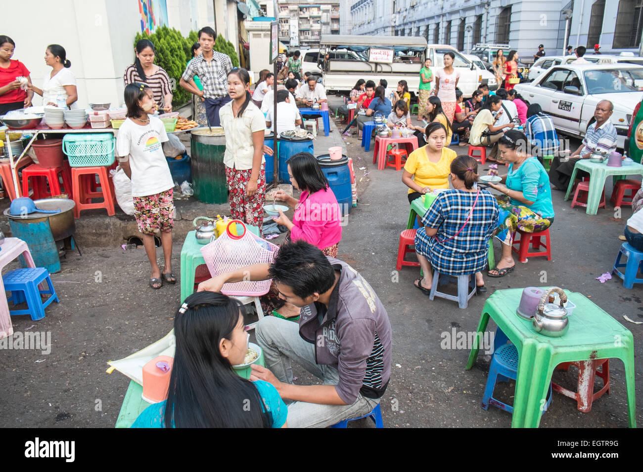 Street food snacks in yangon hi-res stock photography and images - Alamy