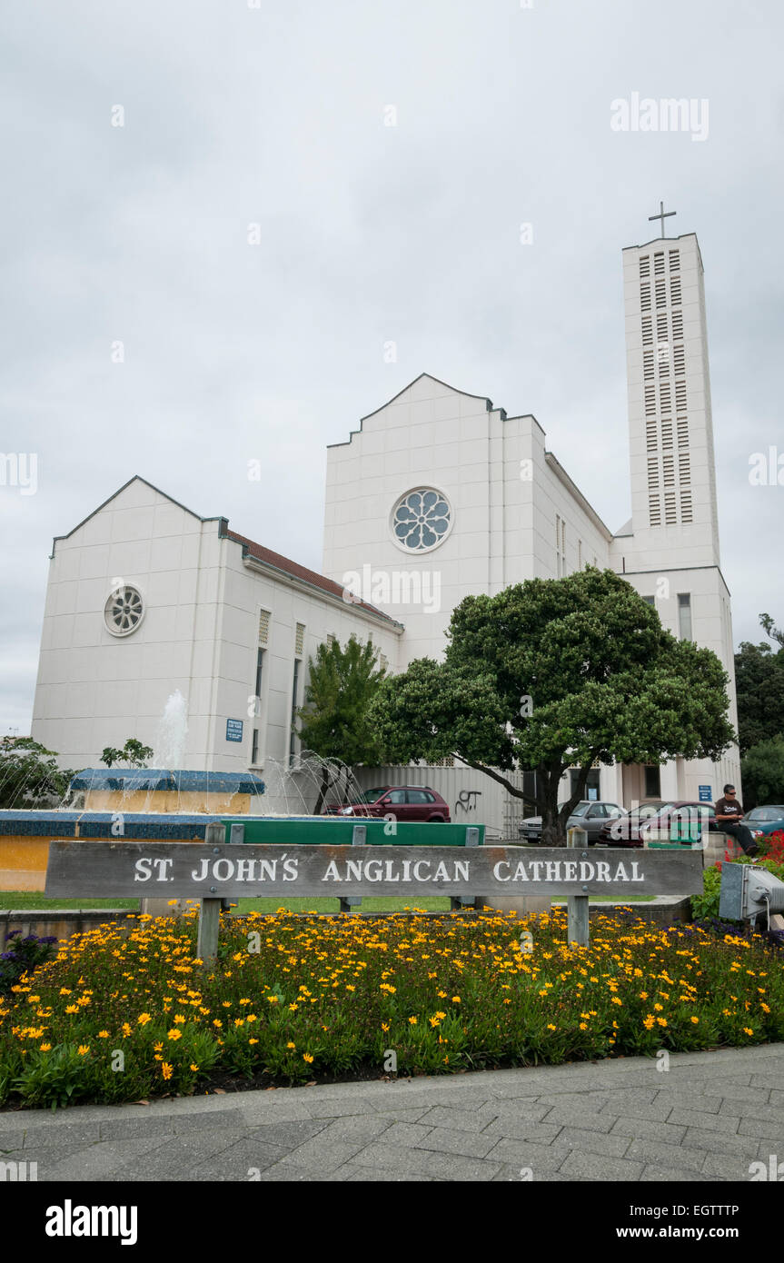 Art deco cathedral hi-res stock photography and images - Alamy