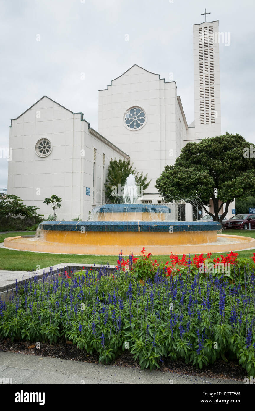 Art deco cathedral hi-res stock photography and images - Alamy
