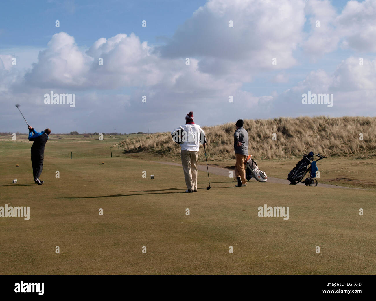 Golfers teeing off at Trevose Golf Club, Cornwall, UK Stock Photo - Alamy
