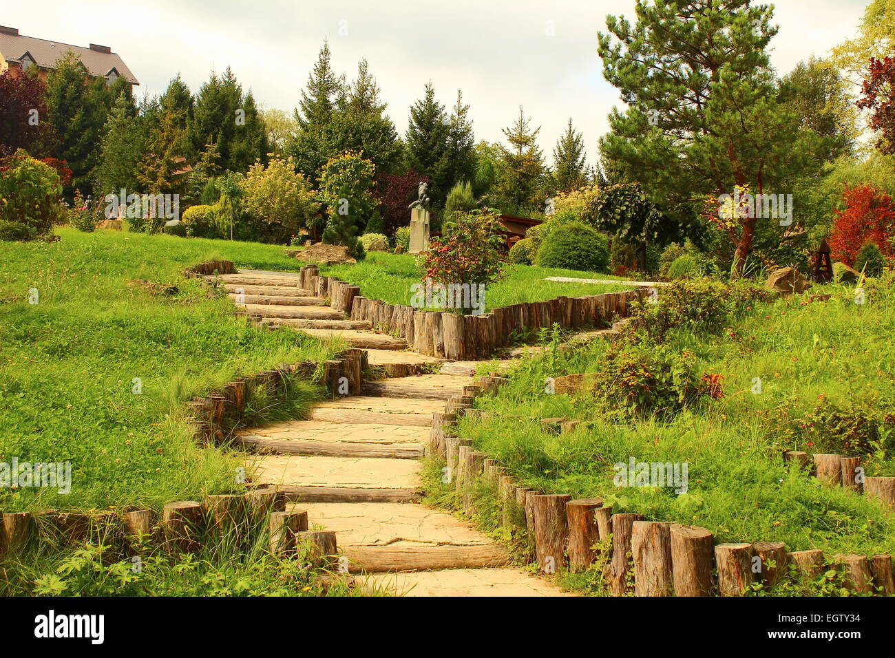 Roadside path pathway hi-res stock photography and images - Alamy