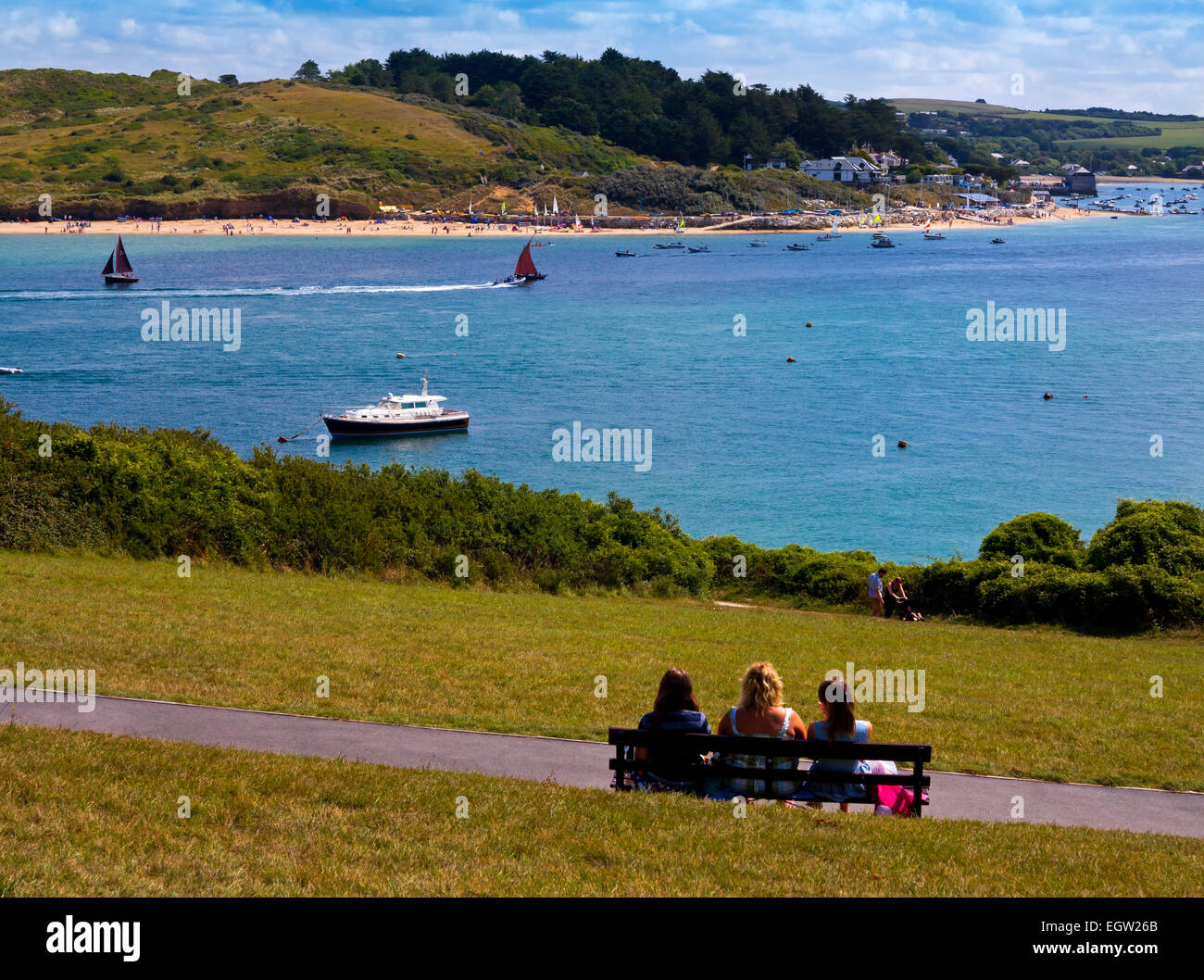 River camel cornwall summer bench hi-res stock photography and images ...