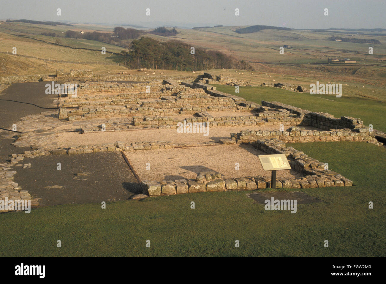 Housesteads Fort barracks ( cantobernia), Hadrians Wall England UK ...