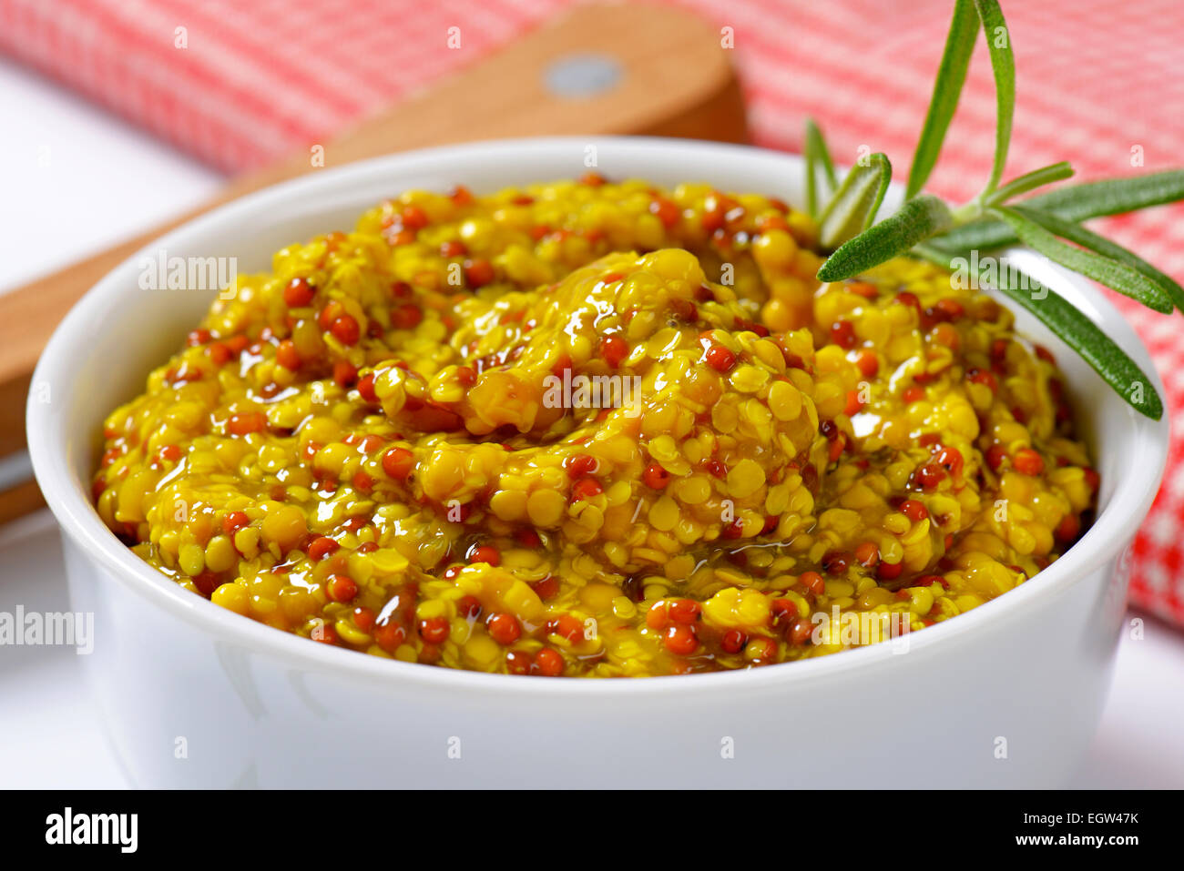 Granary mustard hi-res stock photography and images - Alamy