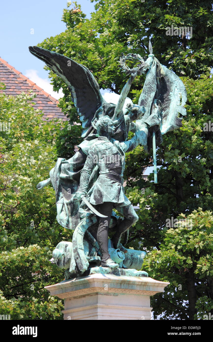 Honved szobor statue in Budapest, Hungary Stock Photo - Alamy