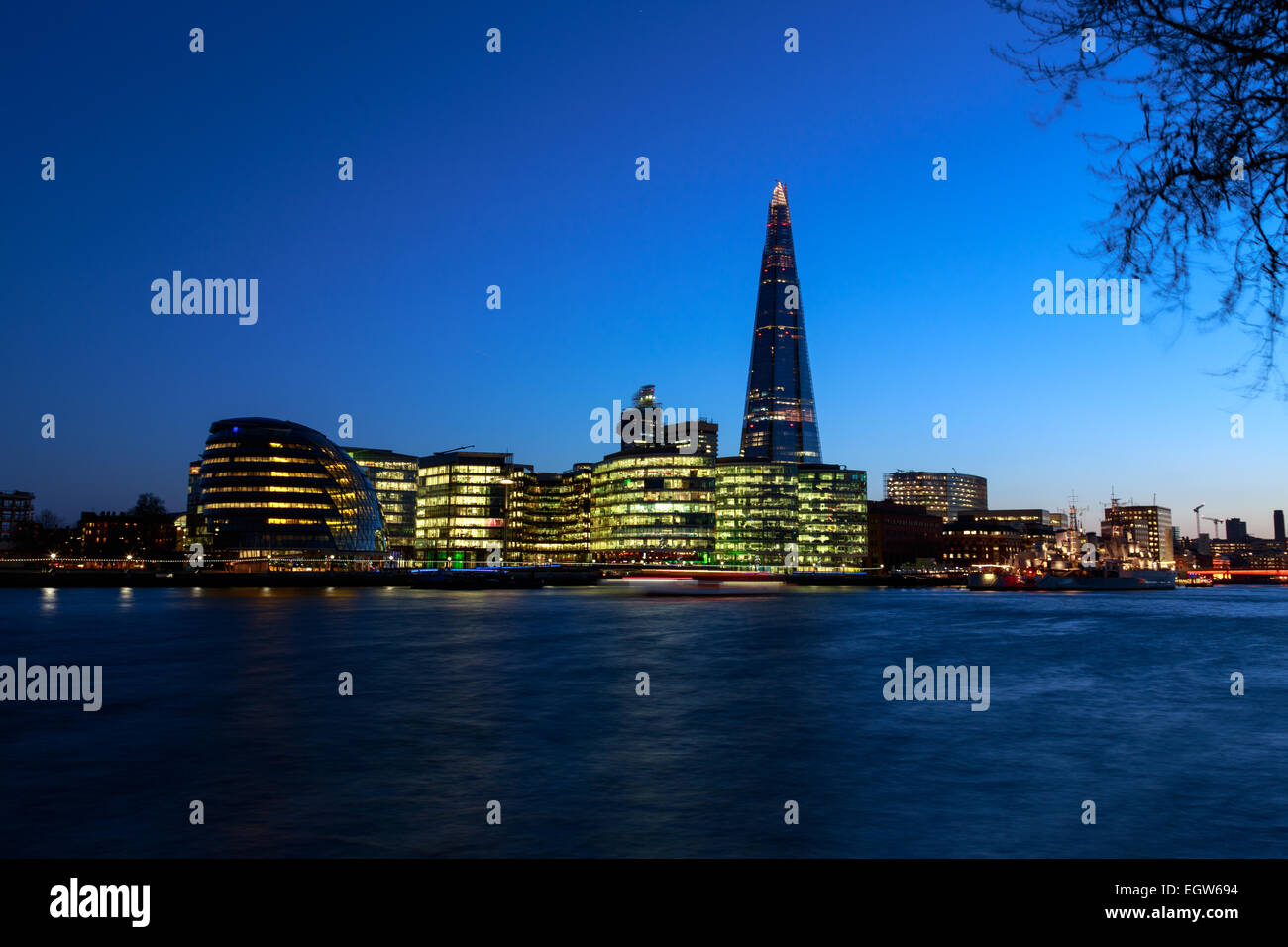 New london city hall hi-res stock photography and images - Alamy