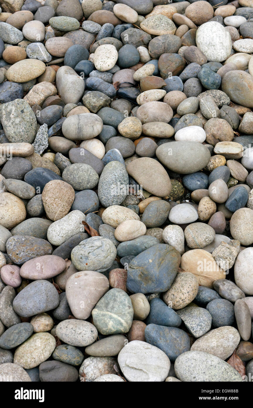 Rounded stones hi-res stock photography and images - Alamy