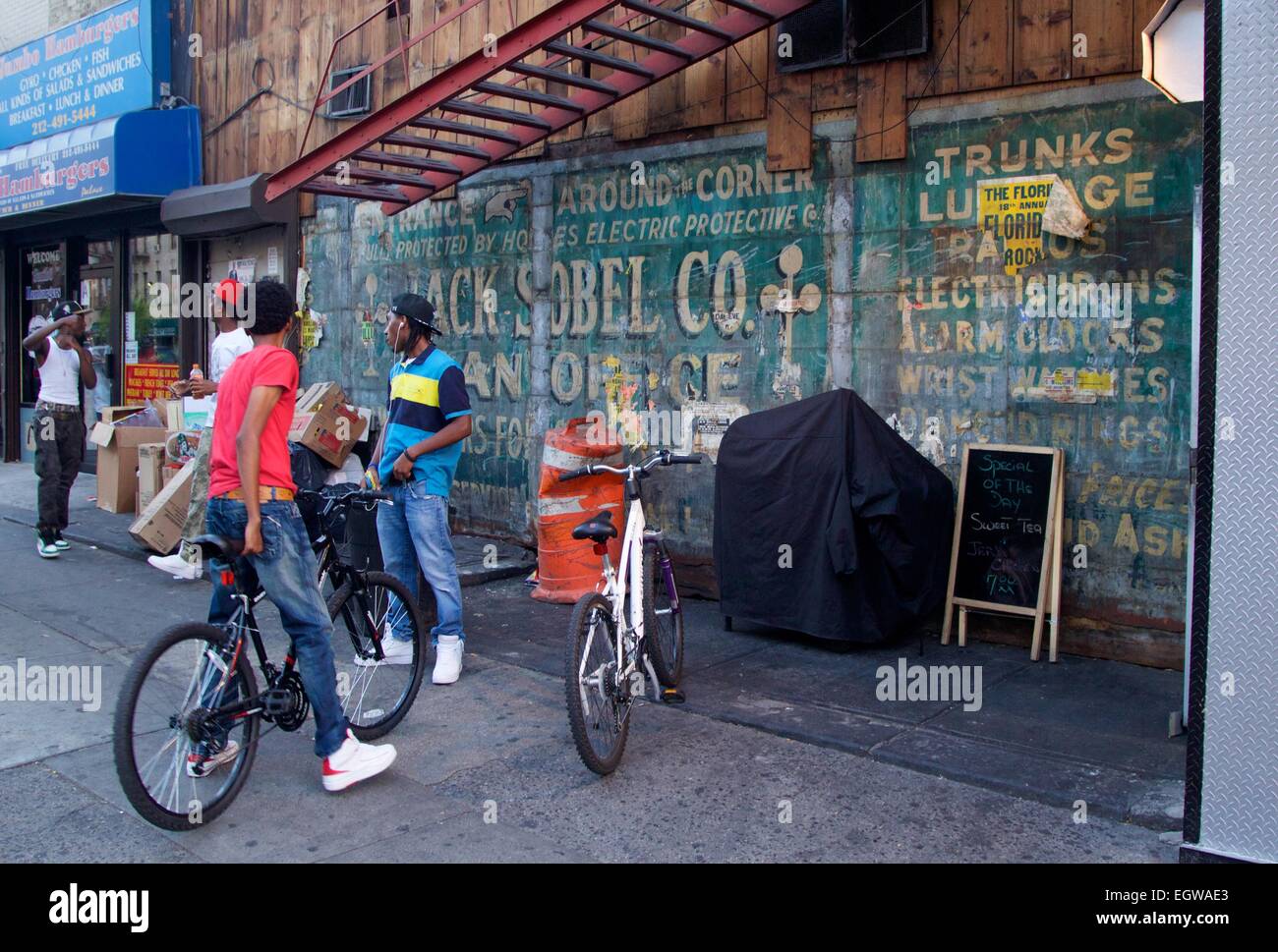 1960s new york city harlem hi-res stock photography and images - Alamy