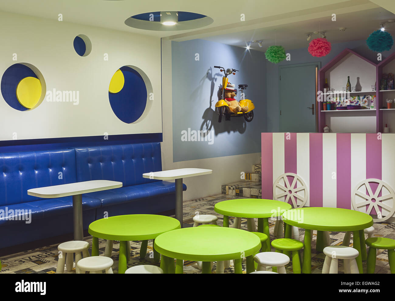 Interior kindergarten hi-res stock photography and images - Alamy