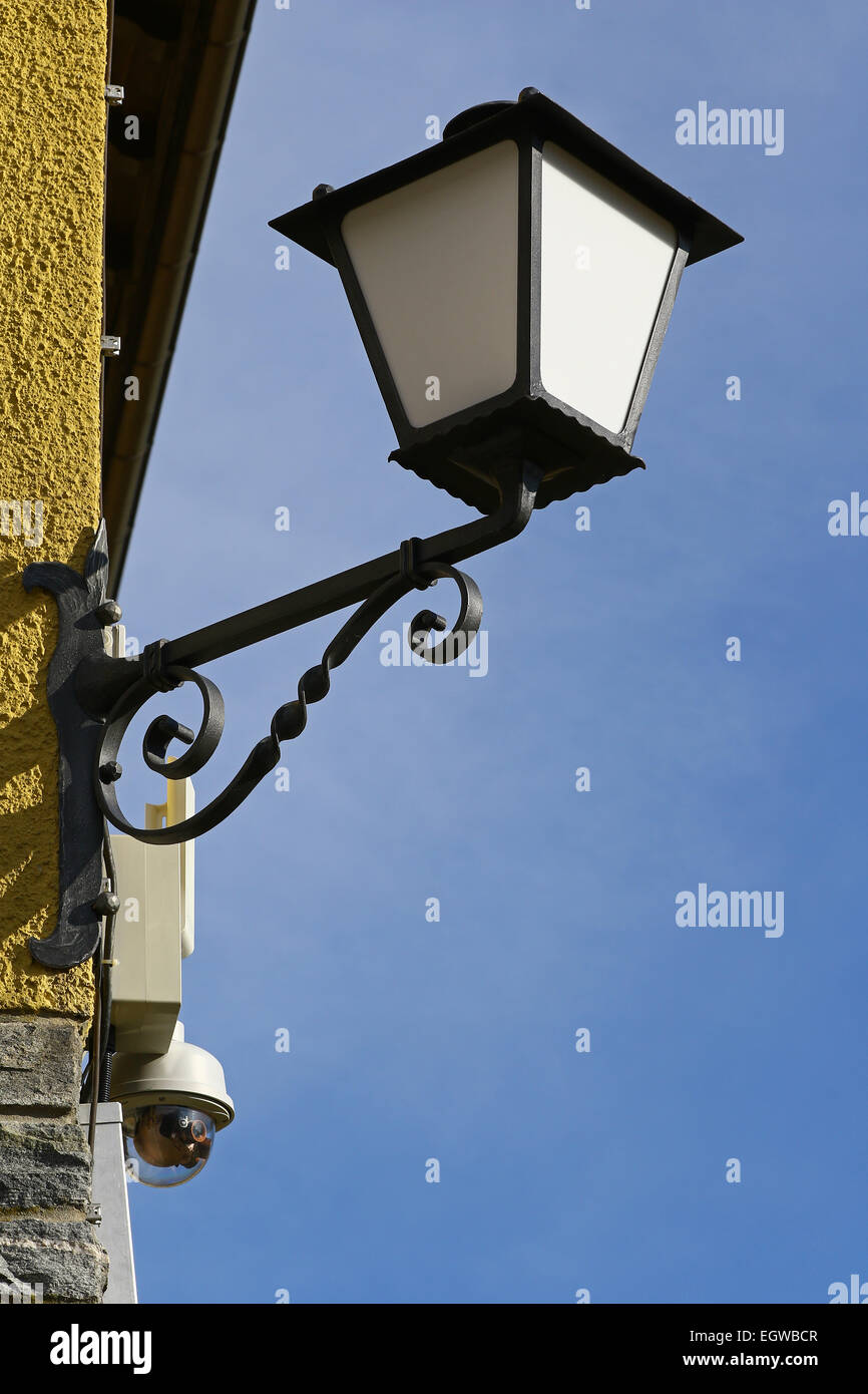 Old cctv camera hi-res stock photography and images - Alamy