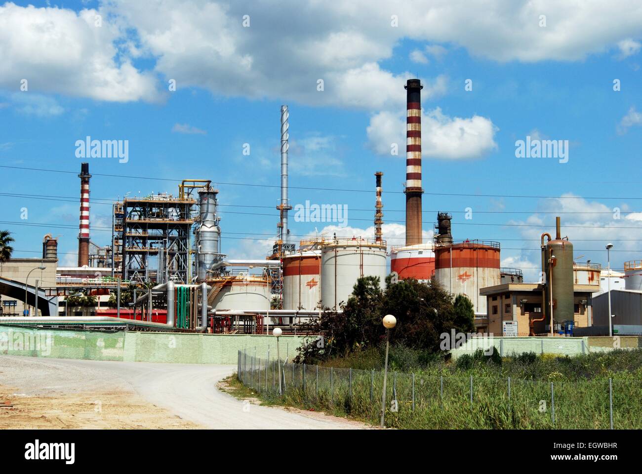 Petrochemical oil refinery, Puente Mayorga, Cadiz Province, Andalusia ...