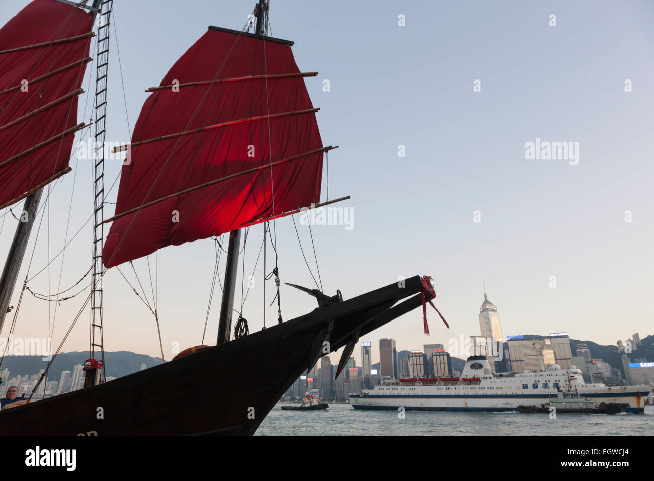 China, Hong Kong, Junk Boat Stock Photo - Alamy