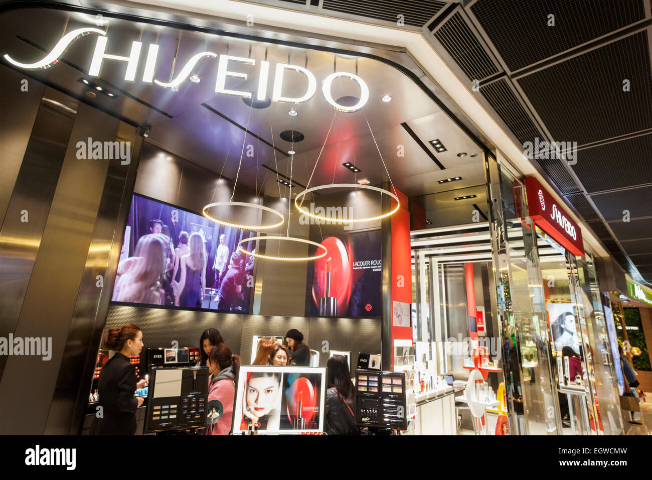 Shiseido cosmetics hi-res stock photography and images - Alamy