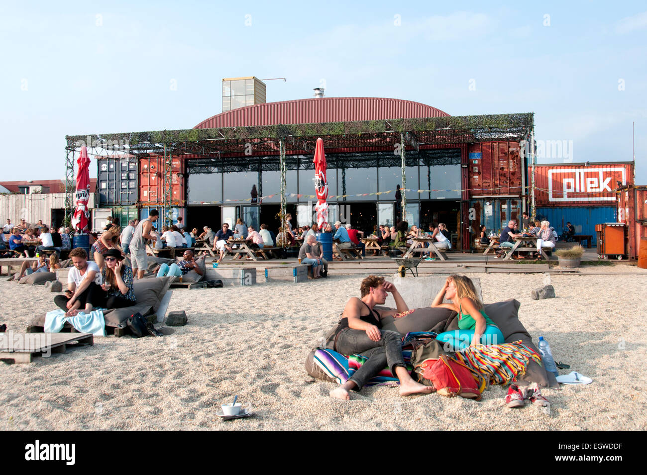 Cafe in a shipping container hi-res stock photography and images - Alamy
