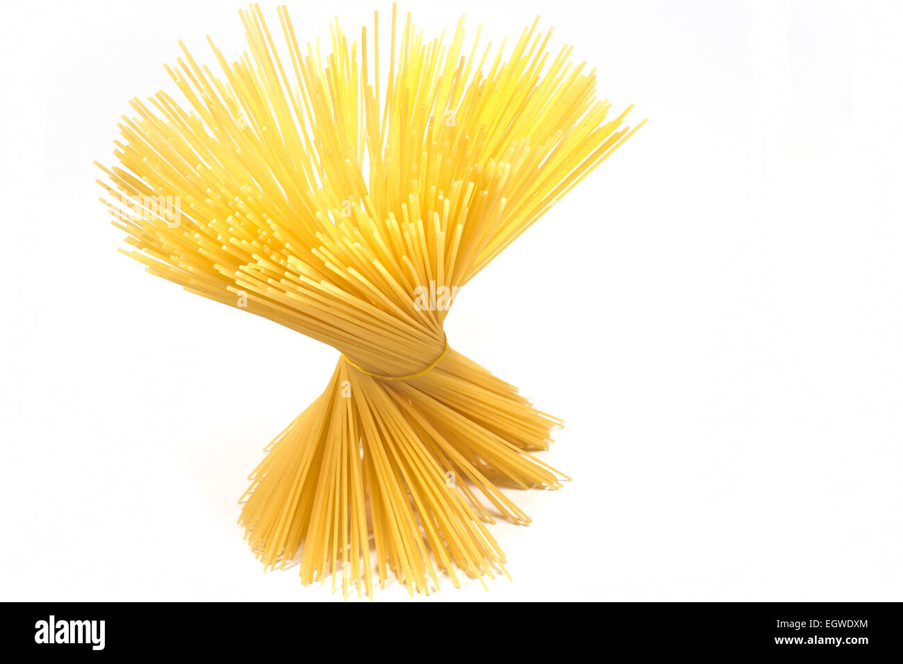 Bunch of spaghetti isolated on white Stock Photo - Alamy