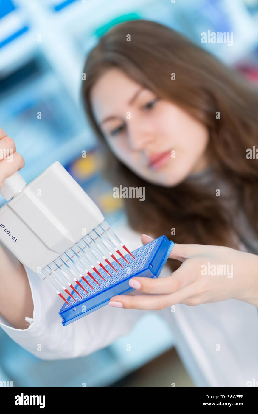 Pipettes in laboratory hi-res stock photography and images - Alamy