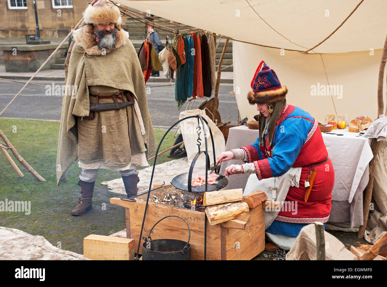 Viking encampment hi-res stock photography and images - Alamy
