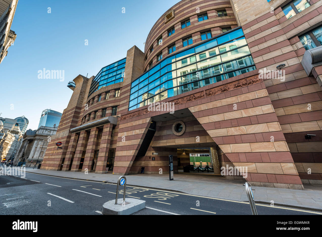 1 Poultry is a landmark building in the City of London and houses ...