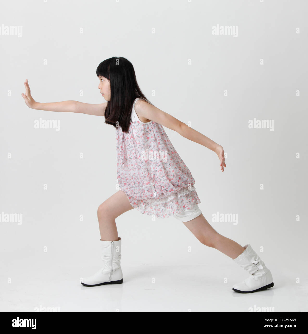 chinese girl with fighting position Stock Photo - Alamy