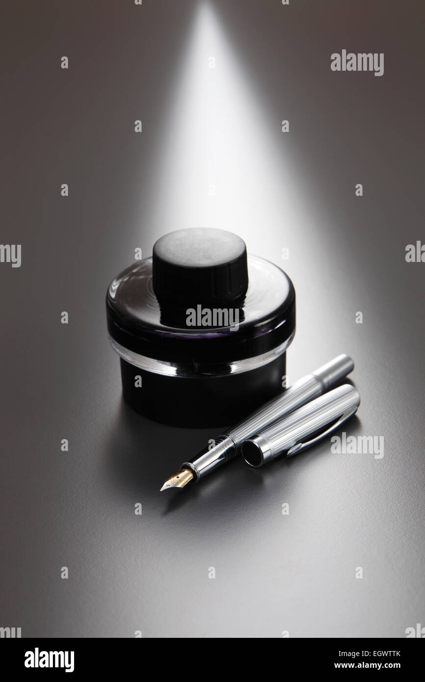 Fountain pen ink bottle hi-res stock photography and images - Alamy