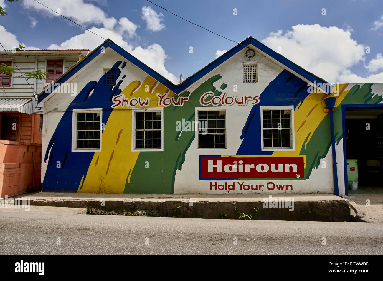Commercial premises frontage hi-res stock photography and images - Alamy