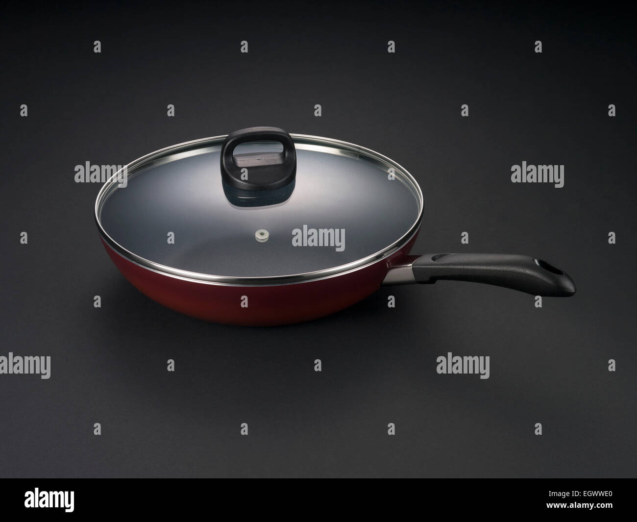 Saucepan lid transparent hi-res stock photography and images - Alamy