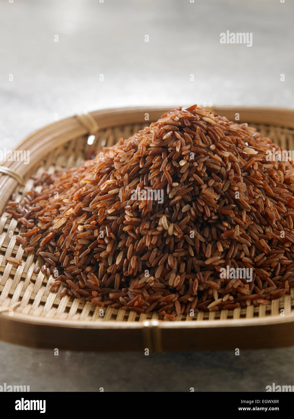 brown rice in the tray Stock Photo - Alamy