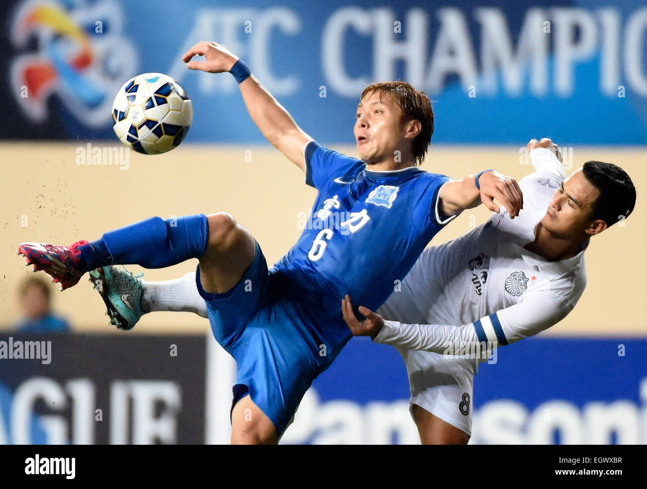 Guangzhou, China's Guangdong province. 3rd Mar, 2015. Wang Song (L) of ...