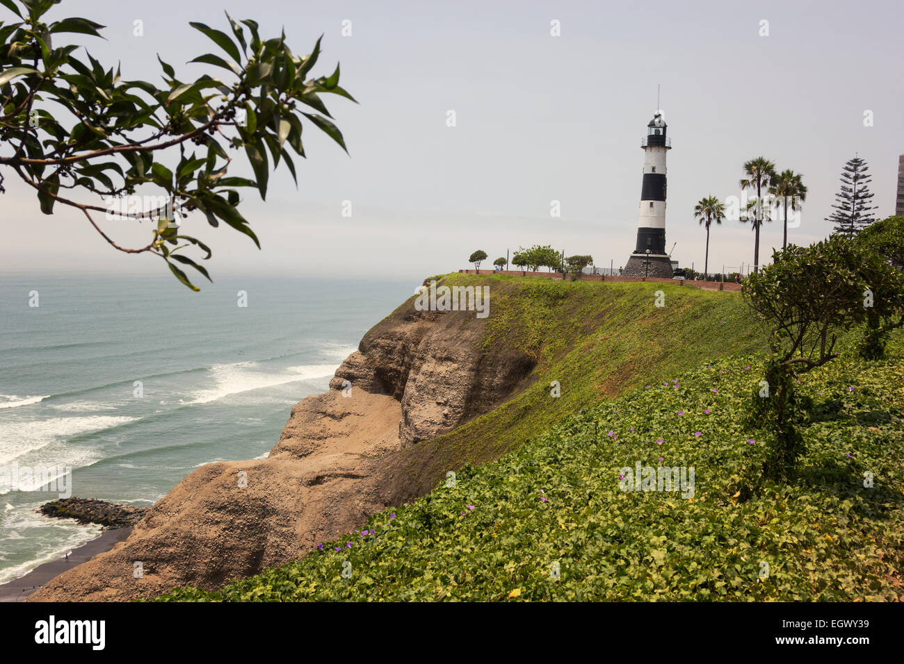 The iron lighthouse on the rugged coast of Miraflores in Lima Stock ...
