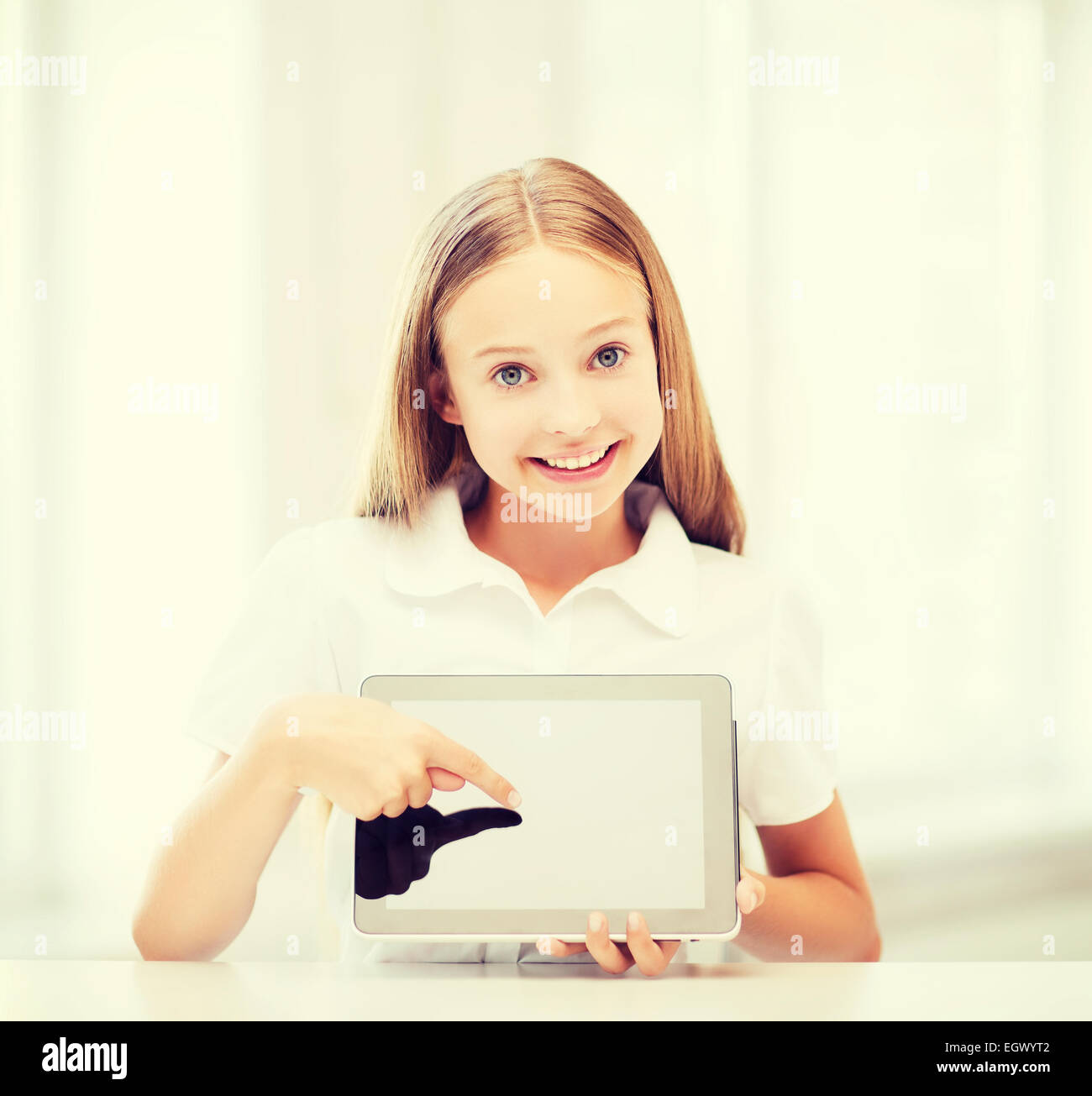 Pre teen tablet classroom hi-res stock photography and images - Alamy