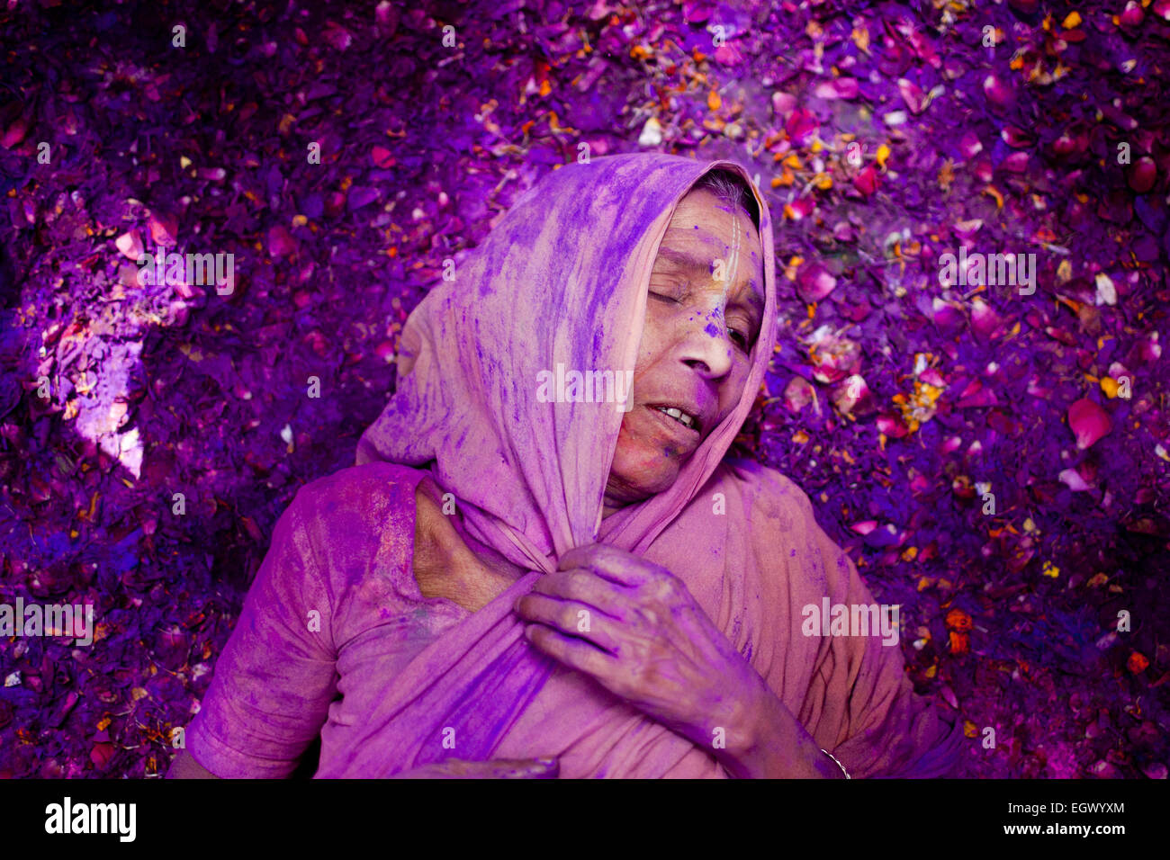 March 2015 Vrinddavan, India. 3rd Mar, 2015. Indian widow covered with ...