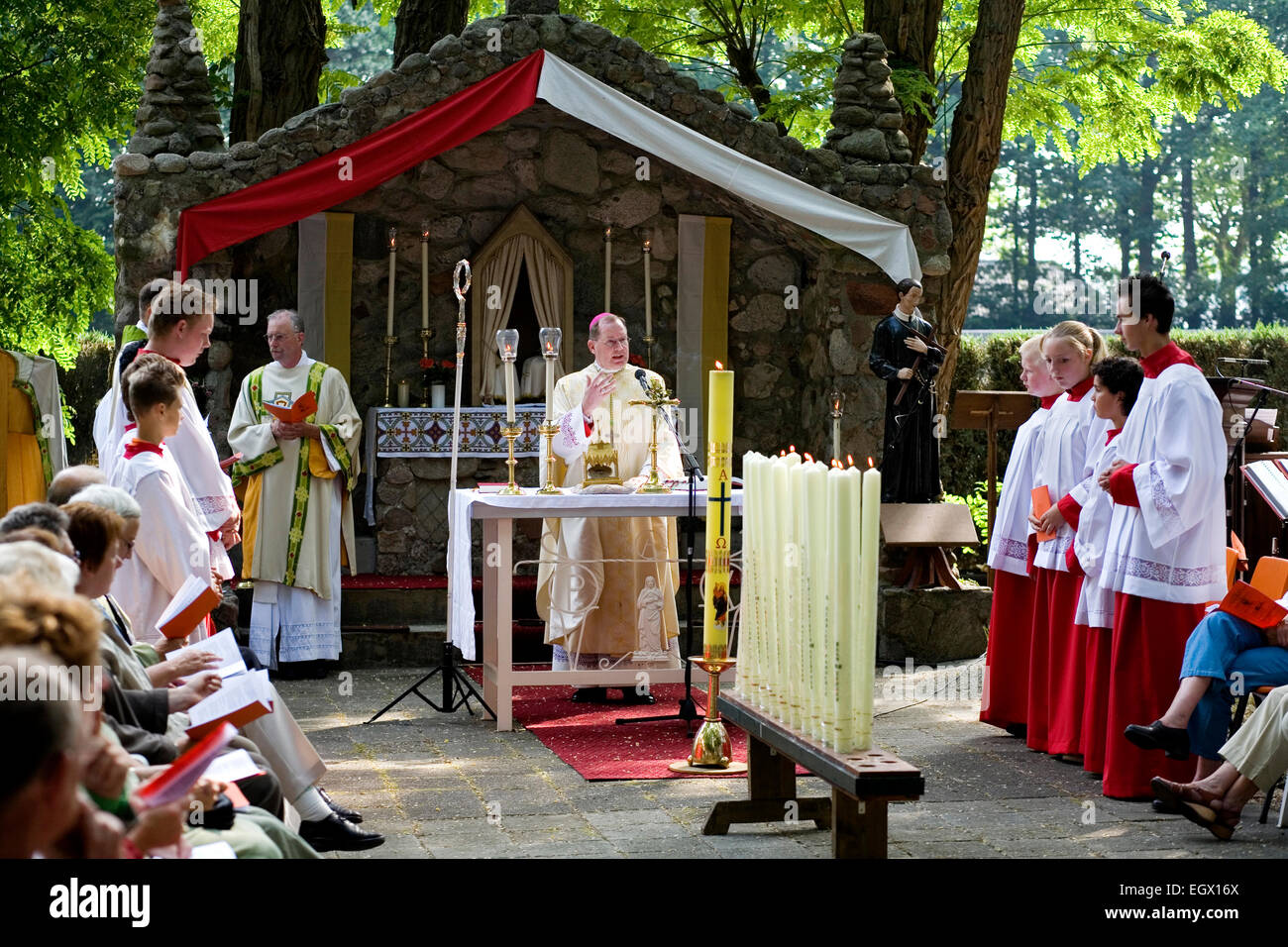 Christianity-Roman Catholicism Netherlands Drenthe Barger Oosterveld ...
