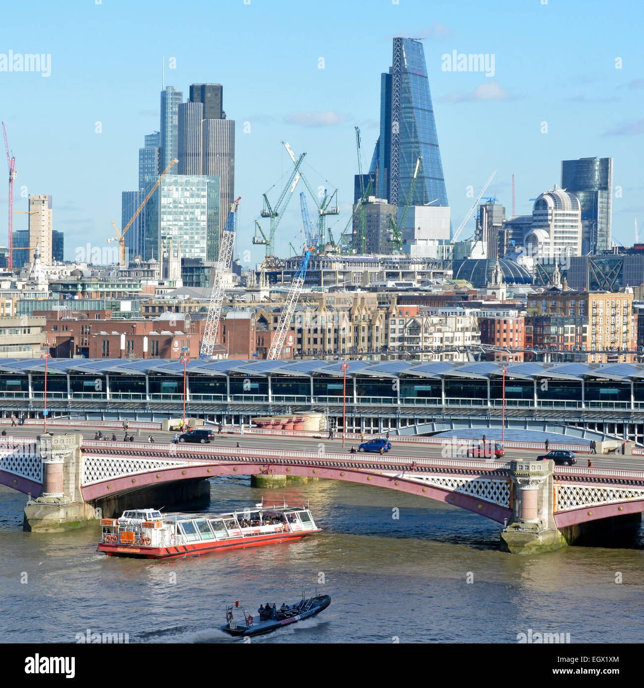 Blackfriars road Bridge & the solar panel roof of the remodelled ...
