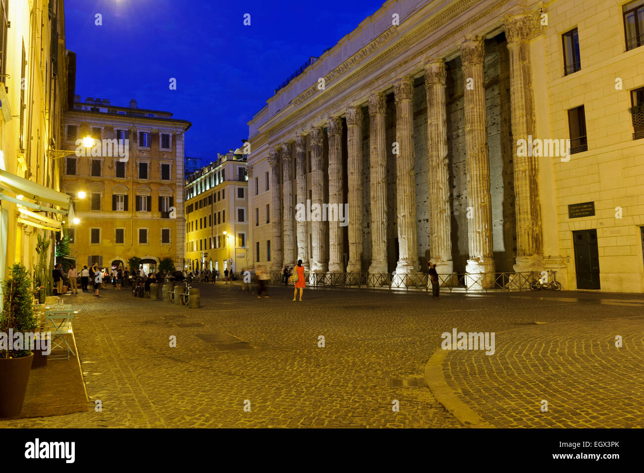 Hadrian Temple with huge columns by night, Rome, Italy Stock Photo - Alamy