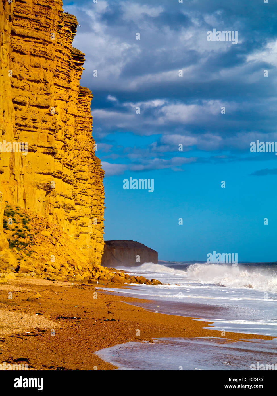 Jurassic coast cliffs at west bay hi-res stock photography and images ...