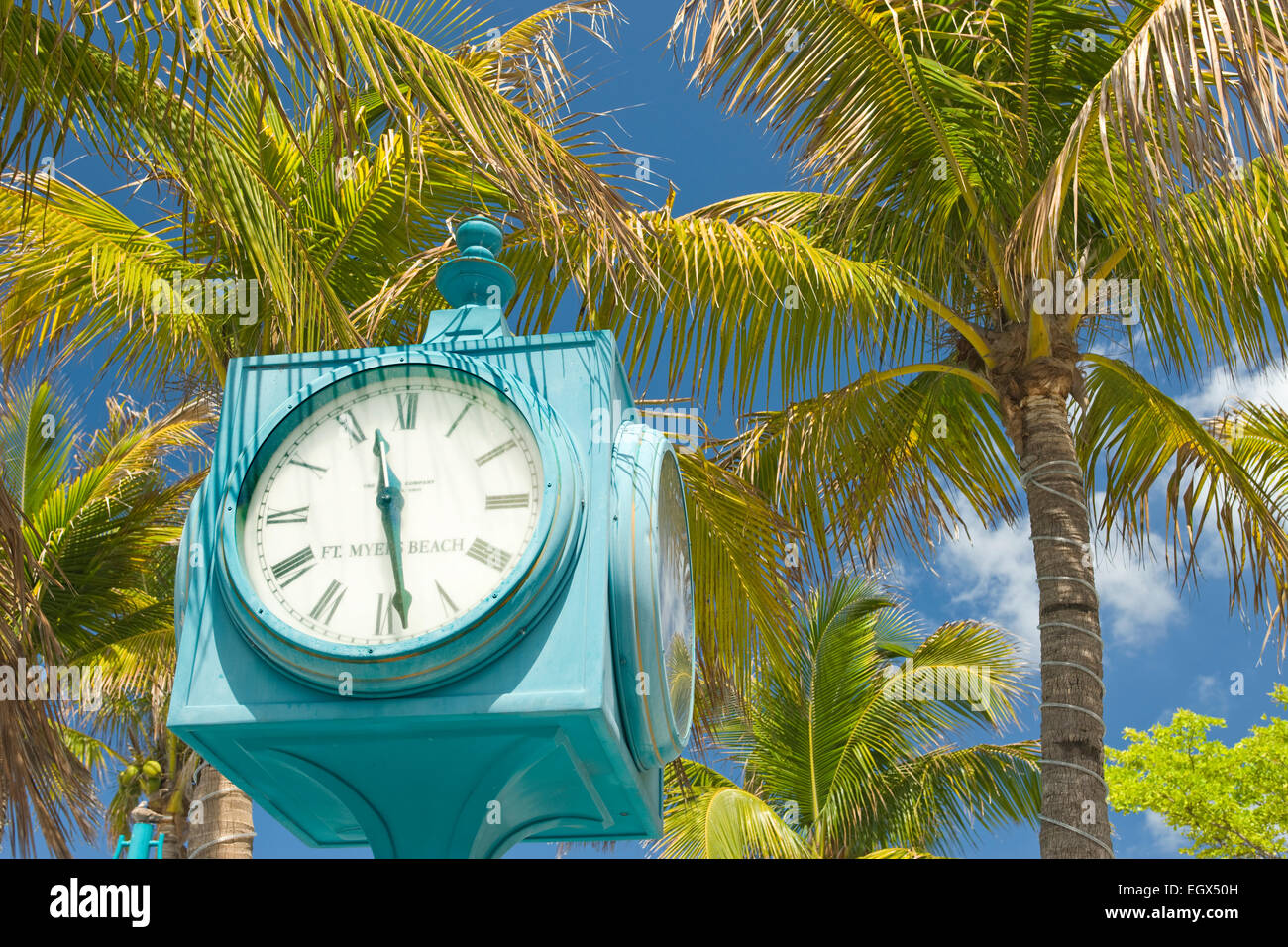 PUBLIC CLOCK TIMES SQUARE PEDESTRIAN MALL FORT MYERS BEACH FLORIDA USA ...