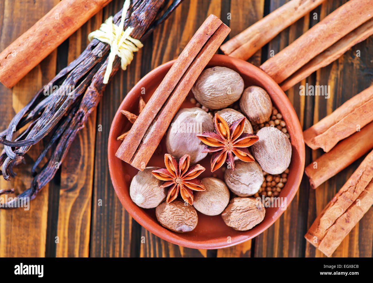aroma spice in bowl and on a table Stock Photo - Alamy